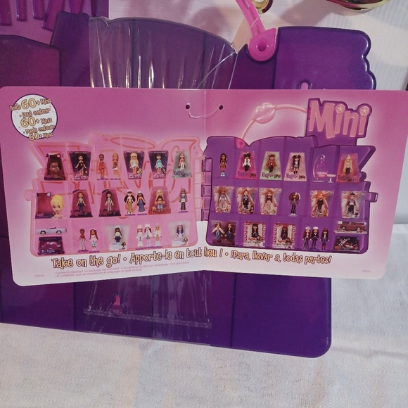 Bratz | Toys | Mini Bratz Collectors Case With Exclusive Collectible ...